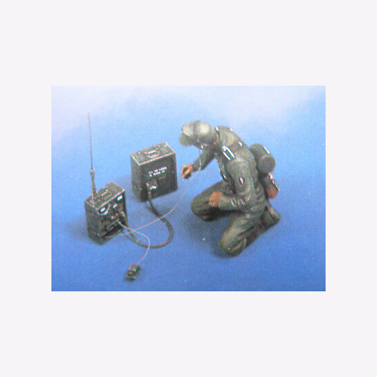 German Radio Operator Verlinden 245 1:35 Funker Wehrmacht WW2 ...