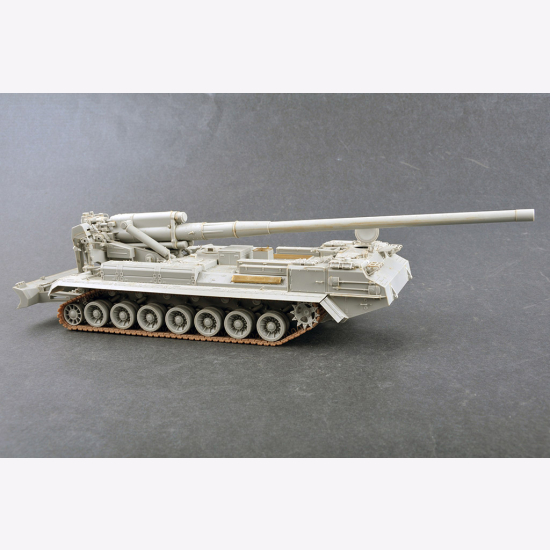 Soviet 2A3 Kondensator2P 406 Self-Propelled Howitzer Trumpeter 09529 1: ...